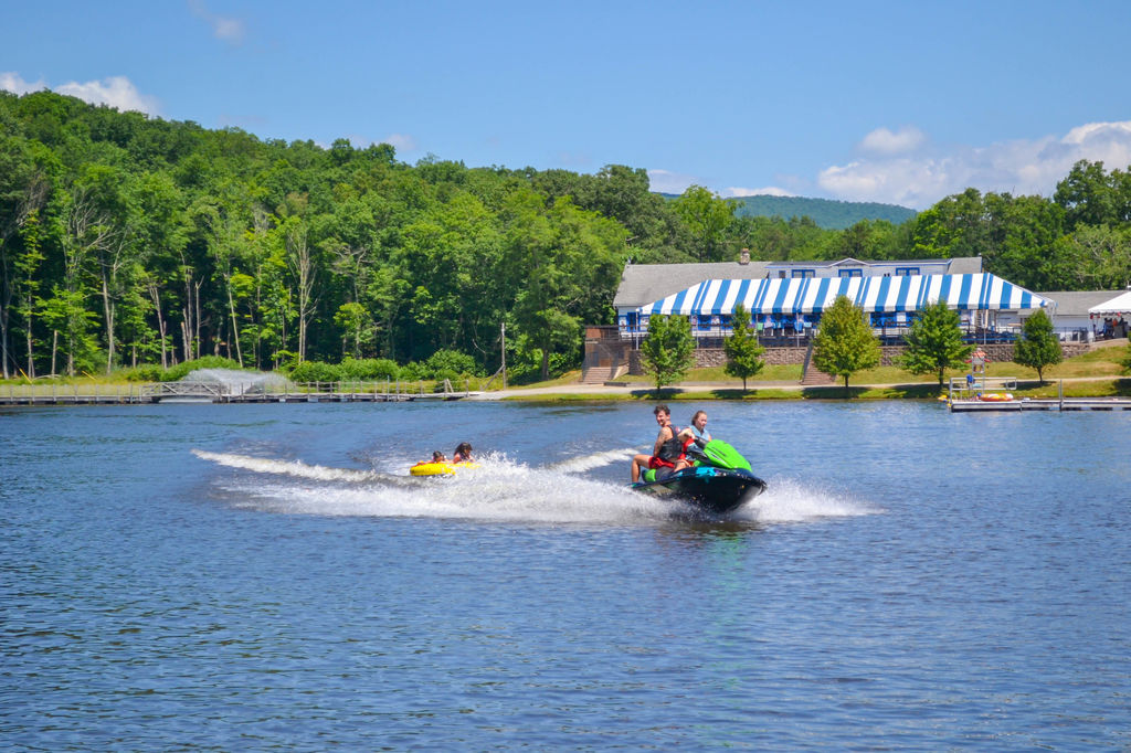 Camp Echo - CoolWorks.com