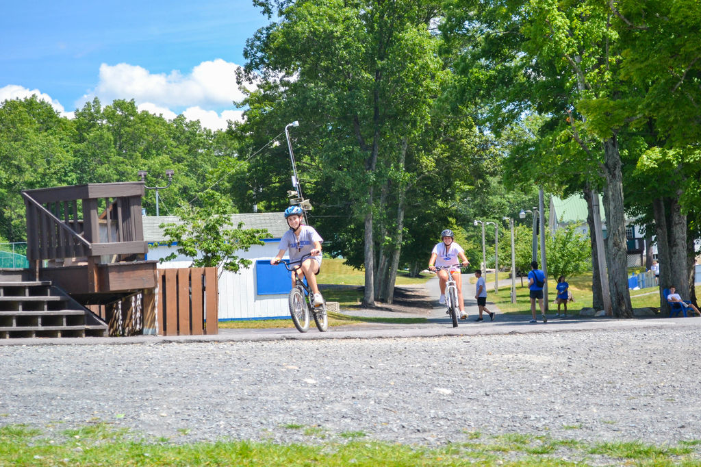 Camp Echo - CoolWorks.com