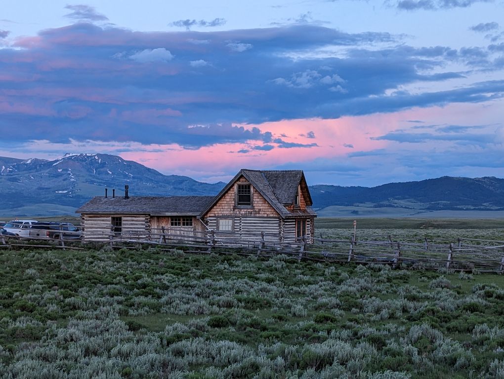 Roche Jaune Chinking Inc - Maintenance Technician - CoolWorks.com