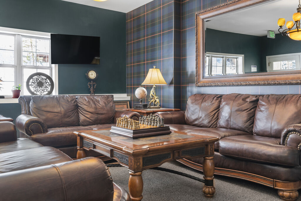 The Breckenridge Boutique Hotel - Live In Manager At Boutique Hotel ...